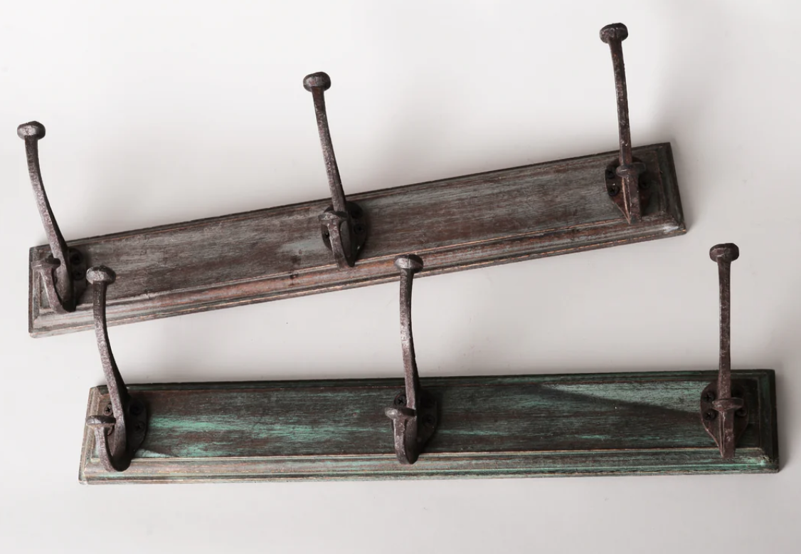 3 Hook Hanger | Country Accent