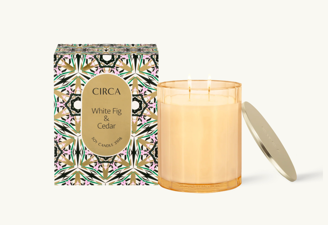 Circa Christmas White Fig & Cedar Soy Candle 350g | Country Accent